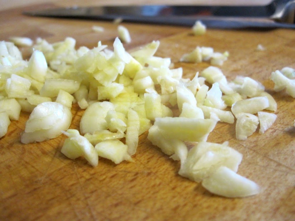 IMG_4663.JPG-Chopped-Garlic - Catz in the Kitchen