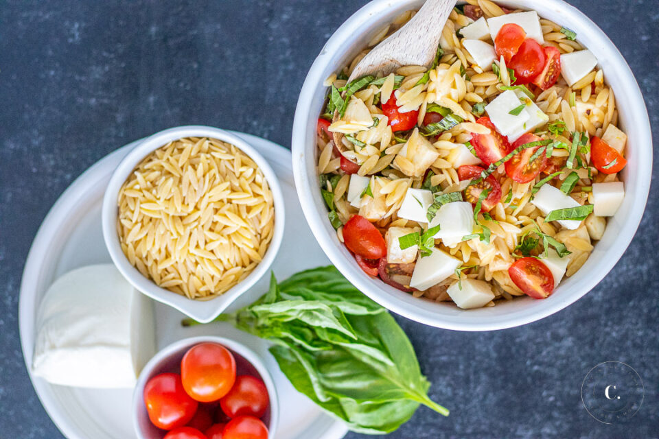 Caprese Orzo Salad - Catz in the Kitchen