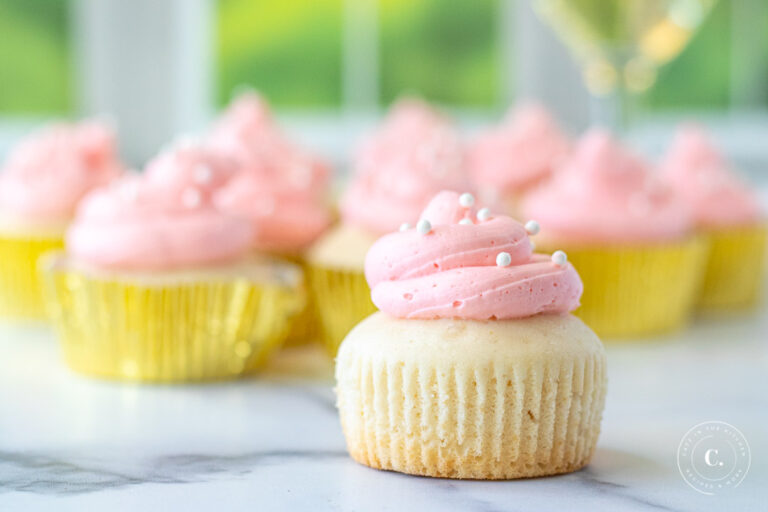 Moscato Cupcakes - Catz in the Kitchen